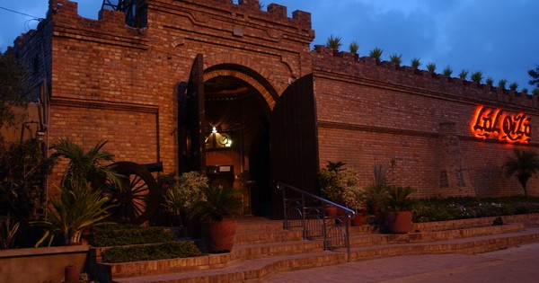 Sunday Brunch At Lal Qila Restaurant